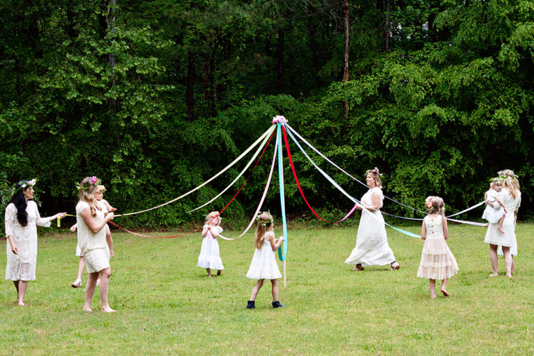 How to Make a Maypole - Darling Darleen | A Lifestyle Design Blog