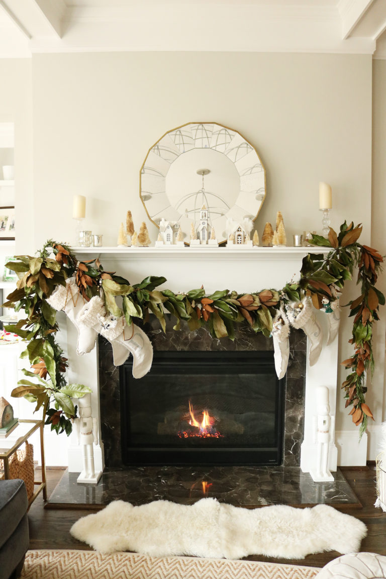 Magnolias for Christmas - Darling Darleen | A Lifestyle Design Blog