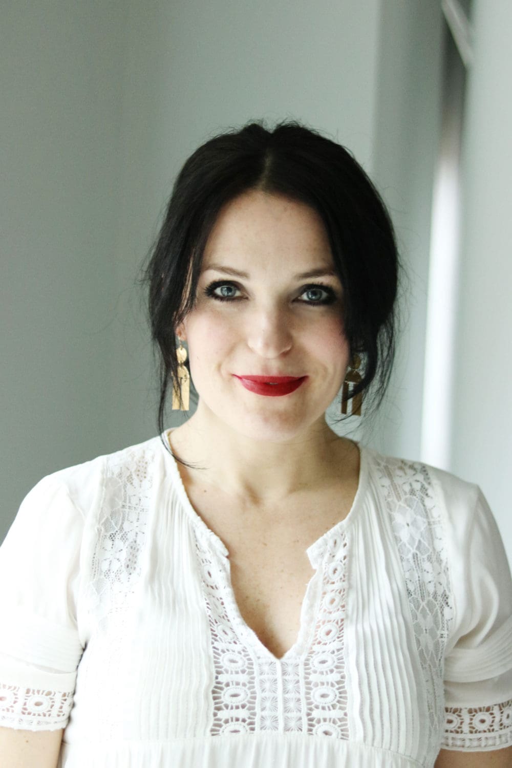 red lipstick estee lauder envy - Darling Darleen | A Lifestyle Design Blog