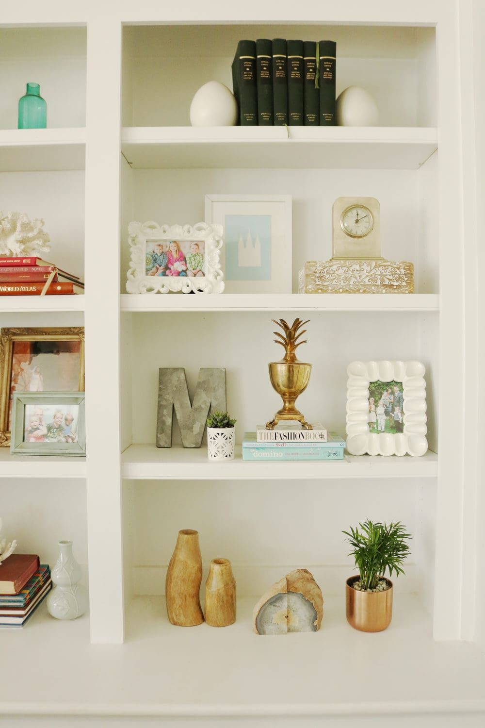 4 Tips for Refreshening your Bookshelf - Darling Darleen | A Lifestyle ...