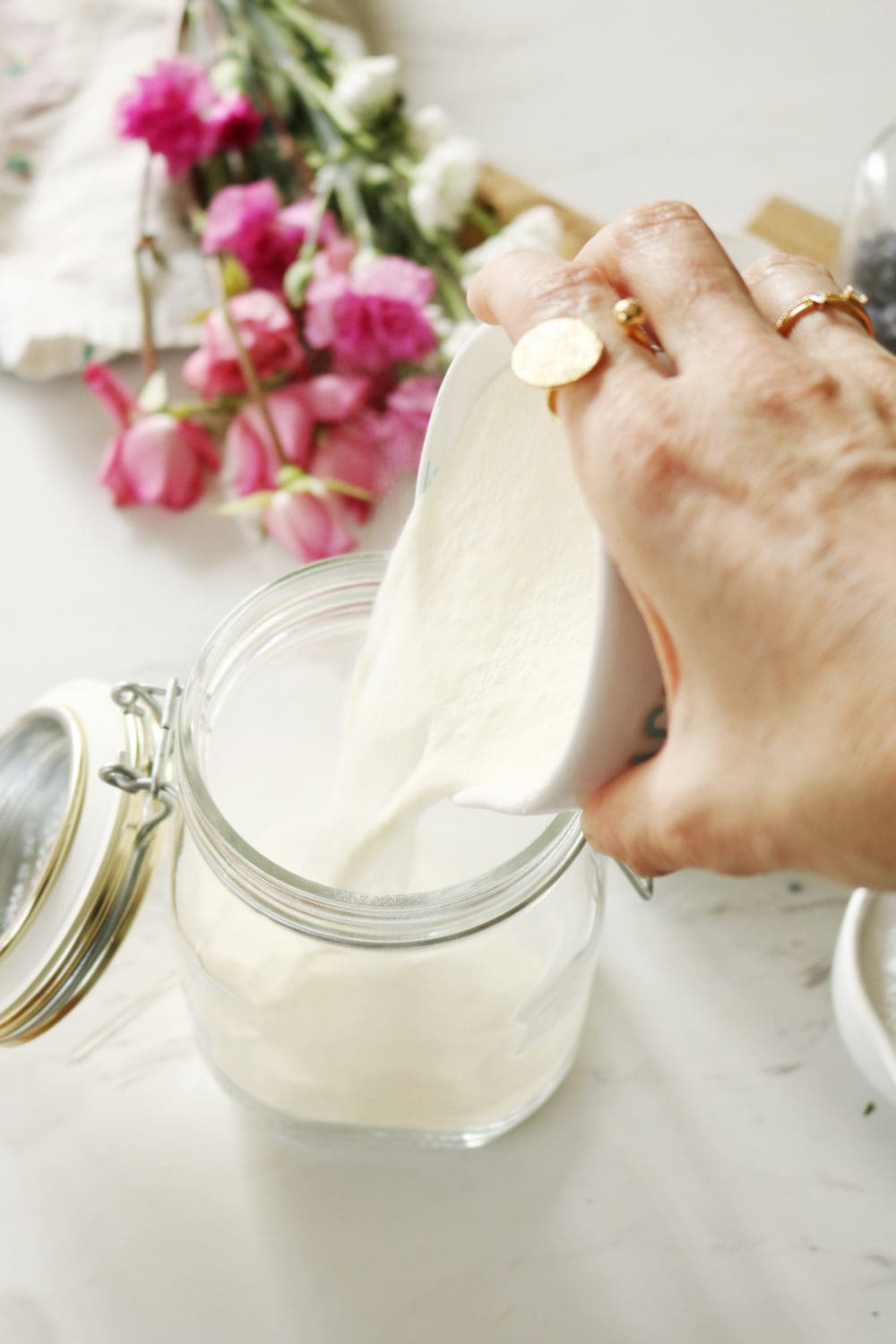 Milk Bath Recipe for Dry Skin - Darling Darleen | A Lifestyle Design Blog