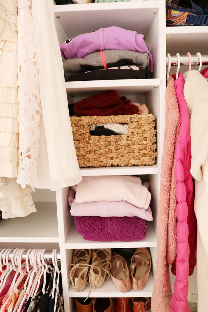 5 Tips Spring Cleaning Closets - Darling Darleen | A Lifestyle Design Blog