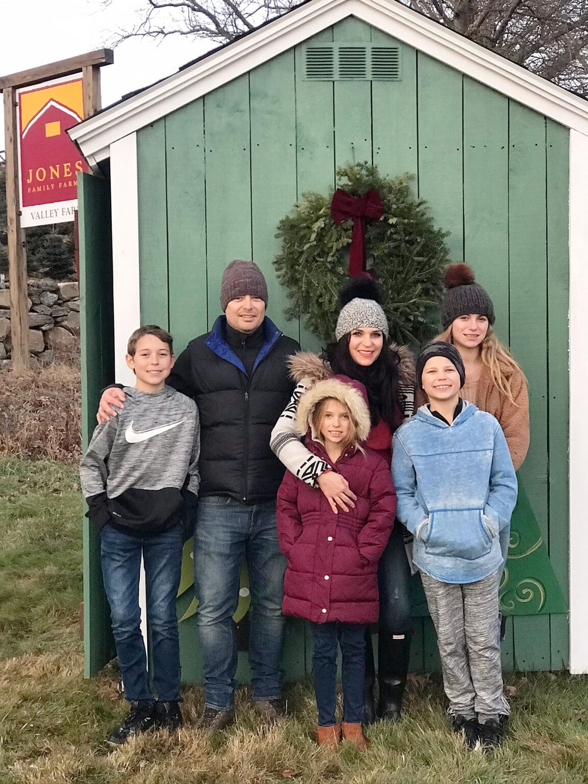 Christmas Tree Farm - Darling Darleen | A Lifestyle Design Blog